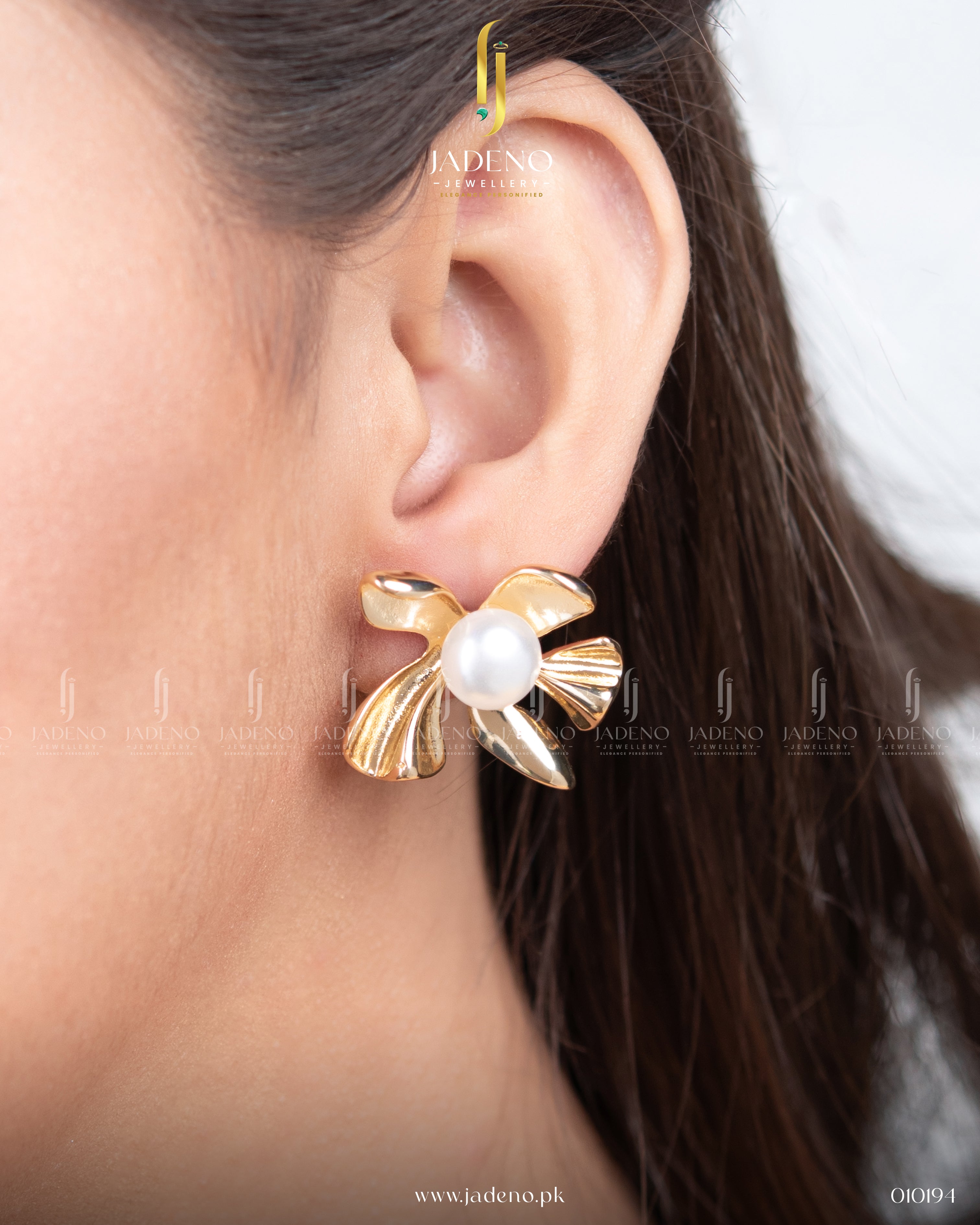 Buy Pearl Flora Studs Online in Pakistan | Jadeno.pk